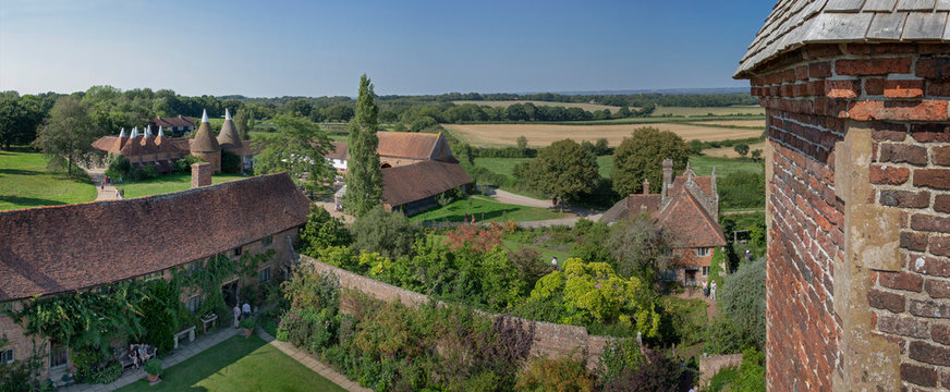 Sissinghurst Images – Browse 110 Stock Photos, Vectors, and Video ...
