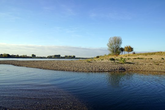 รูปภาพRheinpegel – เลือกดูภาพถ่ายสต็อก เวกเตอร์ และวิดีโอ157 | Adobe Stock