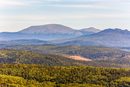 Yamantau bilder – Bläddra bland 88 stockfoton, vektorer och videor ...