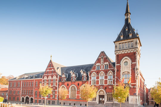 รูปภาพWallonian – เลือกดูภาพถ่ายสต็อก เวกเตอร์ และวิดีโอ4,000 | Adobe Stock