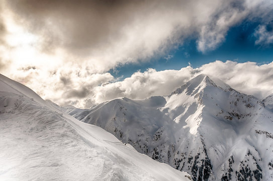 รูปภาพSnowpeak – เลือกดูภาพถ่ายสต็อก เวกเตอร์ และวิดีโอ279 | Adobe Stock