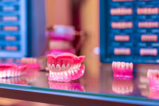 Orthodontal Bilder – Durchsuchen 1,462 Archivfotos, Vektorgrafiken und ...