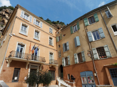 「Verdaille」の写真素材 | 40件の無料イラスト画像 | Adobe Stock