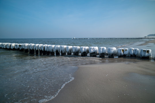 Abtragung bilder – Bläddra bland 405 stockfoton, vektorer och videor ...