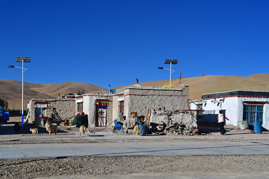 Yakra - Images et vidéos libres de droits | Adobe Stock