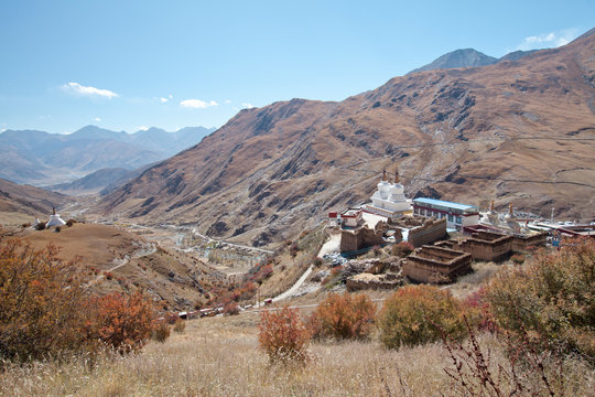 Kyunglung bilder – Bläddra bland 181 stockfoton, vektorer och videor ...