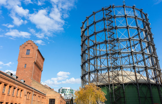 รูปภาพGasometer – เลือกดูภาพถ่ายสต็อก เวกเตอร์ และวิดีโอ6,868 | Adobe Stock
