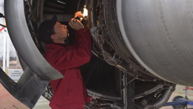 รูปภาพ"Aircraft Maintenance Engineer" – เลือกดูภาพถ่ายสต็อก เวกเตอร์ ...