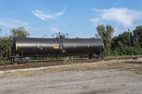 Afbeeldingen over "Tank Car" – Blader in stockfoto's, vectoren en video ...