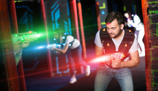 รูปภาพLasergame – เลือกดูภาพถ่ายสต็อก เวกเตอร์ และวิดีโอ1,507 | Adobe Stock