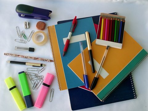 รูปภาพLibretas – เลือกดูภาพถ่ายสต็อก เวกเตอร์ และวิดีโอ293 | Adobe Stock