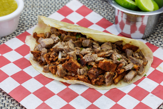 LAS 104 MEJORES IMÁGENES, FOTOS DE ARCHIVO Y VECTORES DE Gringa | Adobe ...