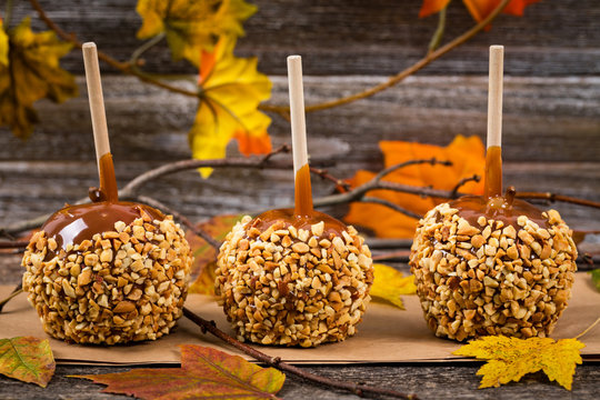 Fall Caramel Apples