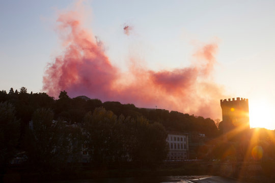 Raucherplatz Bilder – Durchsuchen 886 Archivfotos, Vektorgrafiken und ...
