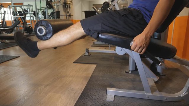 "Leg Extensions" Bilder – Durchsuchen 637 Archivfotos, Vektorgrafiken ...