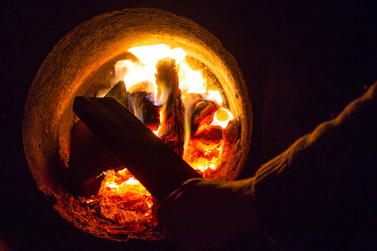 รูปภาพSolid-Fuel – เลือกดูภาพถ่ายสต็อก เวกเตอร์ และวิดีโอ371 | Adobe Stock