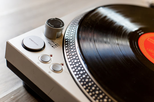 Dischi 이미지 – 찾아보기 836 스톡 사진, 벡터 및 비디오 | Adobe Stock