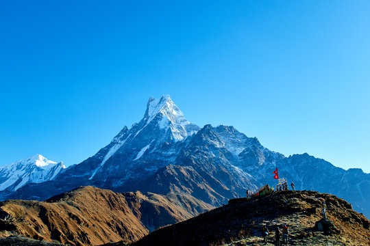 "Mardi Himal" Bilder – Durchsuchen 454 Archivfotos, Vektorgrafiken und ...