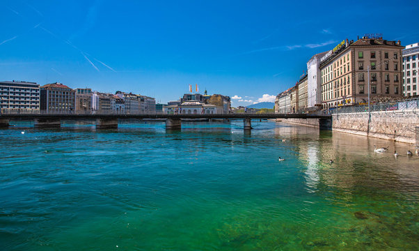 Genf bilder – Bläddra bland 3,060 stockfoton, vektorer och videor ...