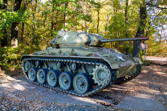 Chaffee bilder – Bläddra bland 198 stockfoton, vektorer och videor ...