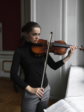 235,876 BEST Musical Notes IMAGES, STOCK PHOTOS & VECTORS | Adobe Stock