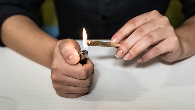 รูปภาพSpliff – เลือกดูภาพถ่ายสต็อก เวกเตอร์ และวิดีโอ328,272 | Adobe Stock