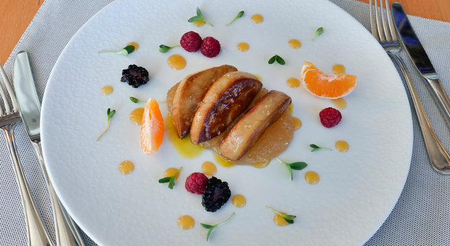 รูปภาพFuagra – เลือกดูภาพถ่ายสต็อก เวกเตอร์ และวิดีโอ115 | Adobe Stock