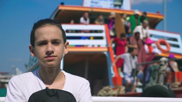 Seasick Bilder – Durchsuchen 1,349 Archivfotos, Vektorgrafiken und ...