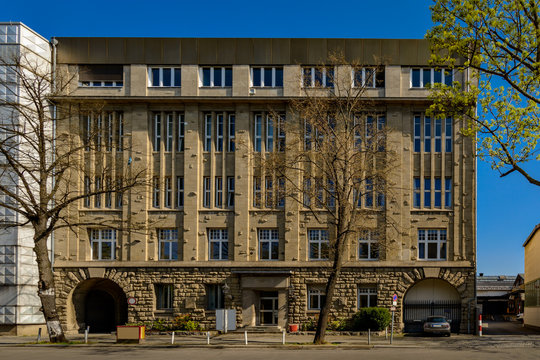 Lisene Bilder – Durchsuchen 934 Archivfotos, Vektorgrafiken und Videos ...