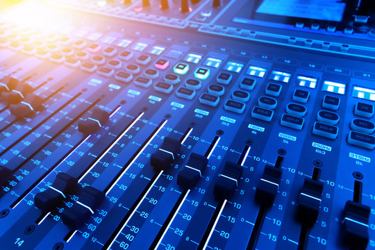 Free Audio Images – Browse 8,363 Free Stock Photos, Vectors, and Video ...