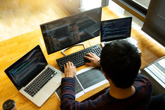 Programmer Imagens – Procure 489,841 fotos, vetores e vídeos | Adobe Stock