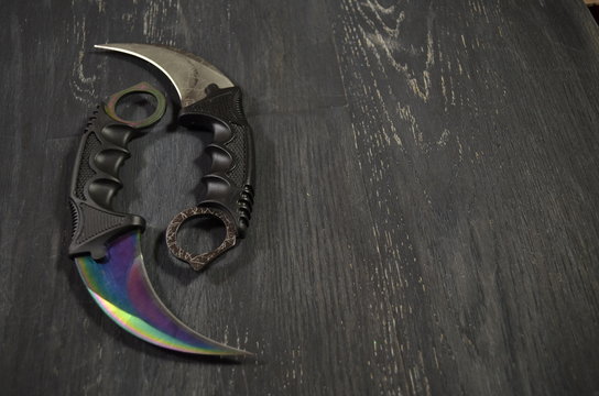 Kerambit Images – Browse 836 Stock Photos, Vectors, and Video | Adobe Stock