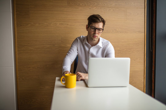 Traider Bilder – Durchsuchen 117 Archivfotos, Vektorgrafiken und Videos ...