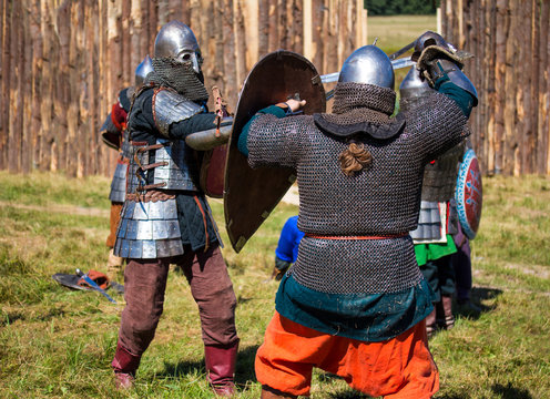 Habergeon Bilder – Durchsuchen 149 Archivfotos, Vektorgrafiken und ...
