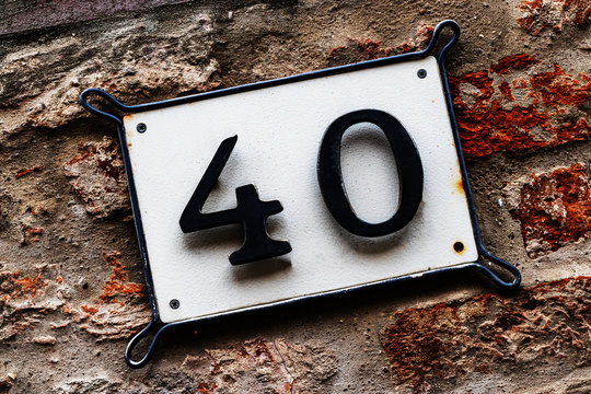 Vierzig-Symbol-Bilder: Stock-Fotos & -Videos. | Adobe Stock