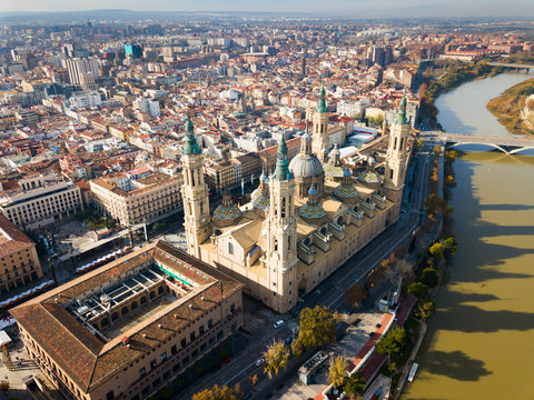 รูปภาพSaragossa – เลือกดูภาพถ่ายสต็อก เวกเตอร์ และวิดีโอ23,335 | Adobe ...
