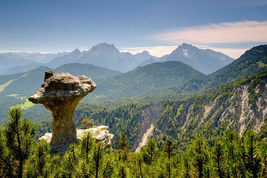 รูปภาพ"Steinerne – เลือกดูภาพถ่ายสต็อก เวกเตอร์ และวิดีโอ1,643 | Adobe ...