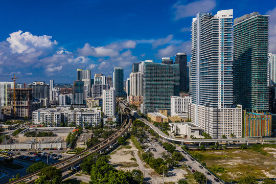 「Brickell」の画像 - 4,543 件の Stock 写真、ベクターおよびビデオ | Adobe Stock