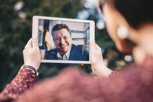 Dating Video Call Images – Browse 13,500 Stock Photos, Vectors, and ...