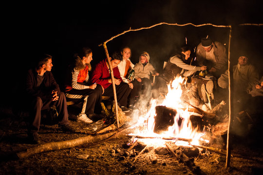 Campfire Imagens – Procure 364,750 fotos, vetores e vídeos | Adobe Stock