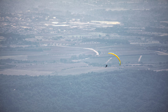 Deltaplan bilder – Bläddra bland 740 stockfoton, vektorer och videor ...
