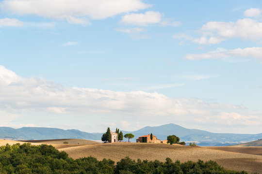 Tuskani bilder – Bläddra bland 602 stockfoton, vektorer och videor ...