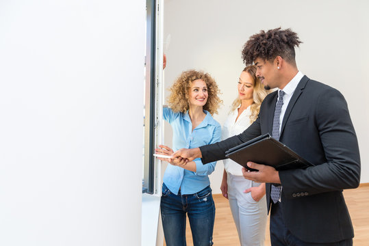 รูปภาพVermietet – เลือกดูภาพถ่ายสต็อก เวกเตอร์ และวิดีโอ299 | Adobe Stock