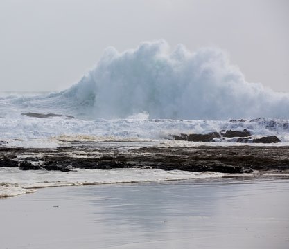 "Unique Waves" Images – Browse 32 Stock Photos, Vectors, and Video ...