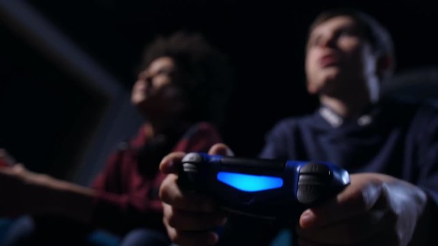 Hands Playing Video Games Images – Browse 70,177 Stock Photos, Vectors ...