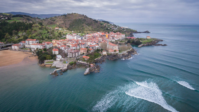 Mundaka Images – Browse 1,472 Stock Photos, Vectors, and Video | Adobe ...