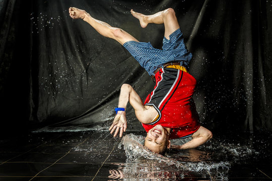 Bboying Images – Browse 91 Stock Photos, Vectors, and Video | Adobe Stock