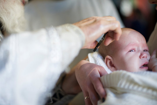 Tonsur-Bilder: Stock-Fotos & -Videos. | Adobe Stock