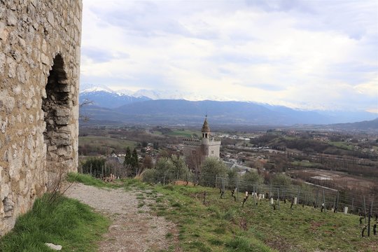 รูปภาพChignin – เลือกดูภาพถ่ายสต็อก เวกเตอร์ และวิดีโอ421 | Adobe Stock