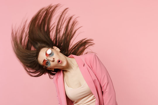 Fluttering Images – Browse 524,654 Stock Photos, Vectors, and Video ...